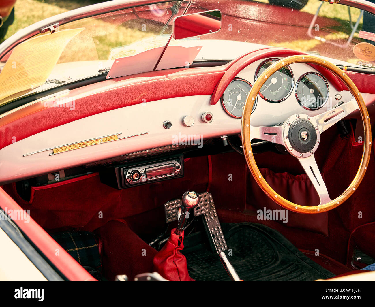 Porsche 356 speedster engine hi-res stock photography and images - Alamy