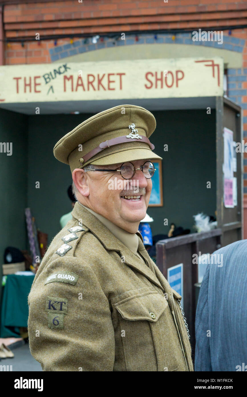 Ww2 home guard uniform hi-res stock photography and images - Alamy