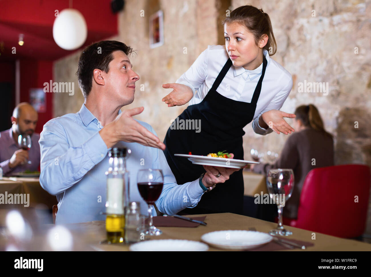 Restaurant customer complaint hi-res stock photography and images - Alamy
