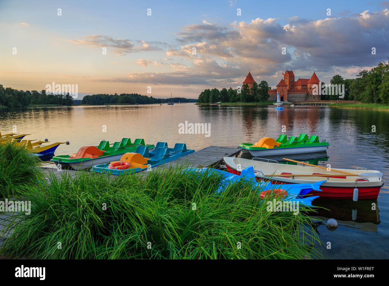 Water castle Trakai, Latvia, Trakų salos pilis Stock Photo - Alamy