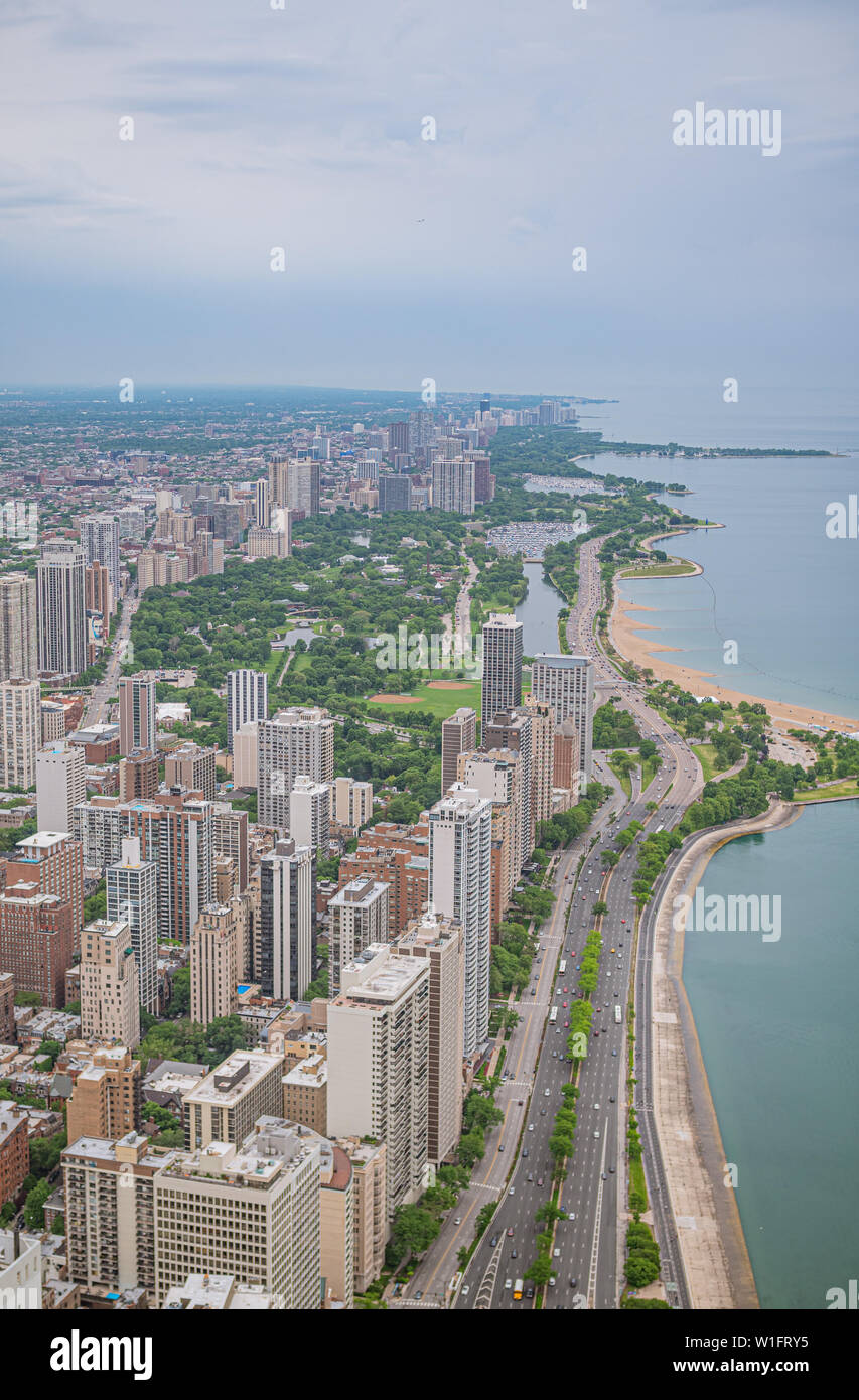 Lakeshore drive chicago aerial hi-res stock photography and images - Alamy