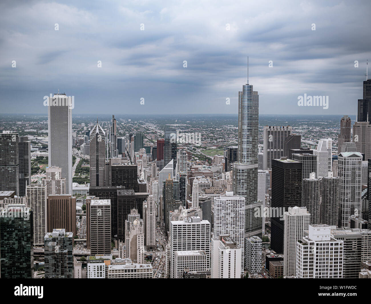 Chicago downtown aerial view cloudy hi-res stock photography and images ...