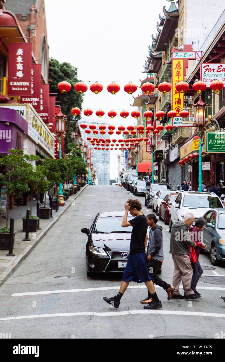 Sky walk china hi-res stock photography and images - Alamy