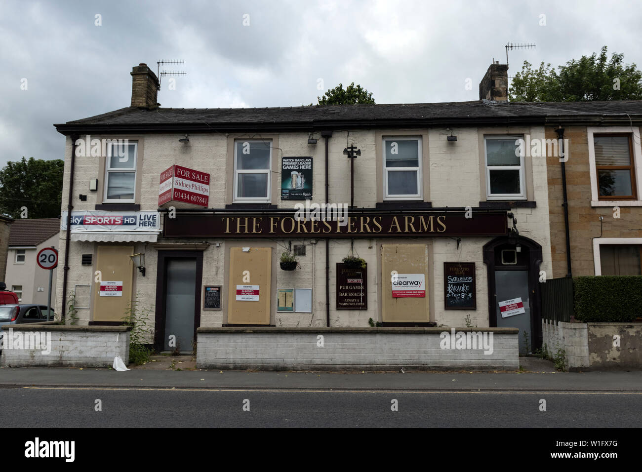 Foresters arms hi-res stock photography and images - Alamy