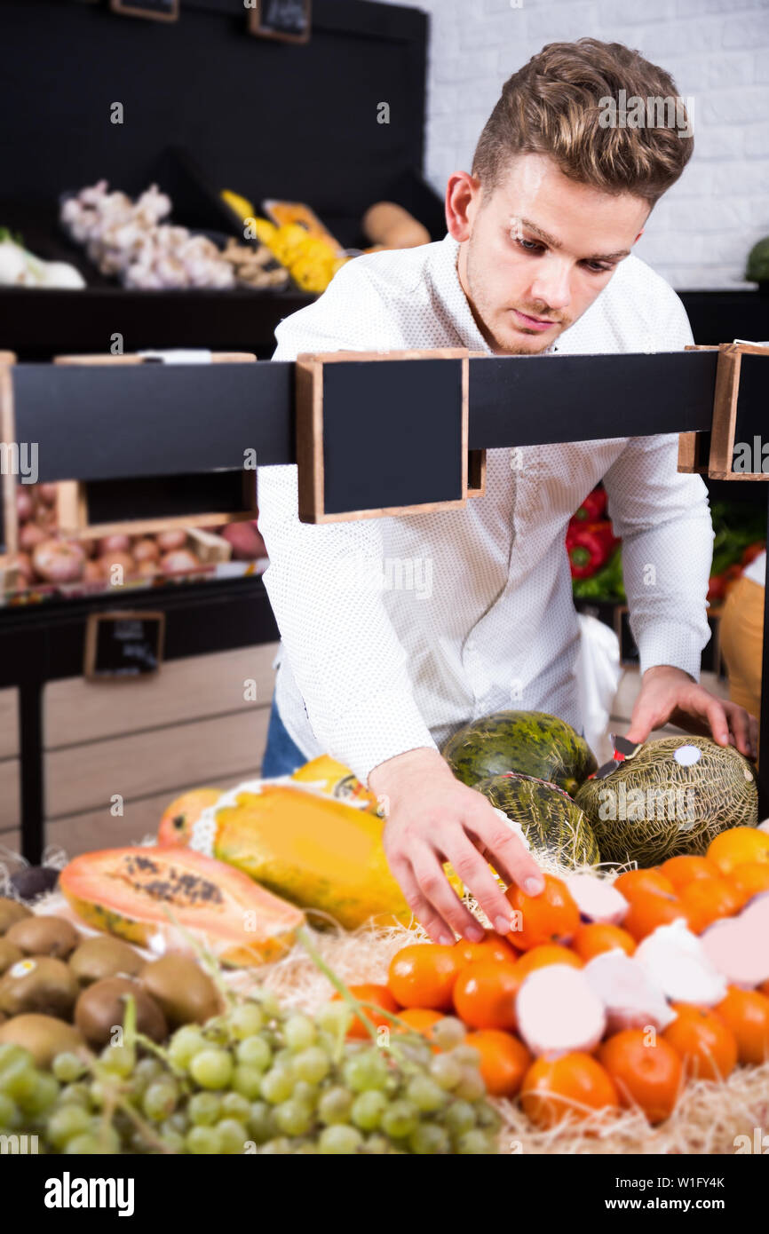 Man smiling melons hi-res stock photography and images - Alamy