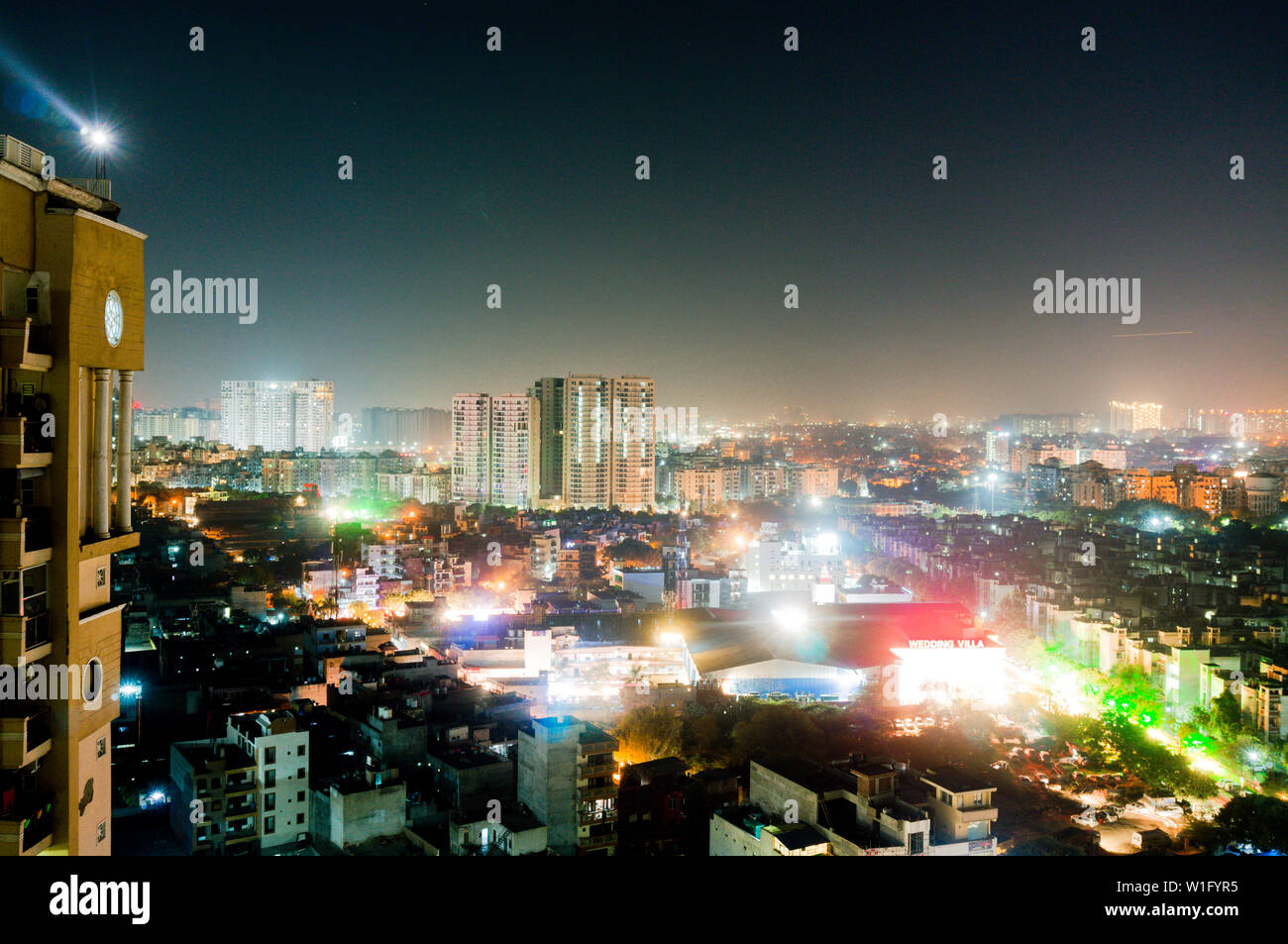 Noida metro bridge hi-res stock photography and images - Alamy