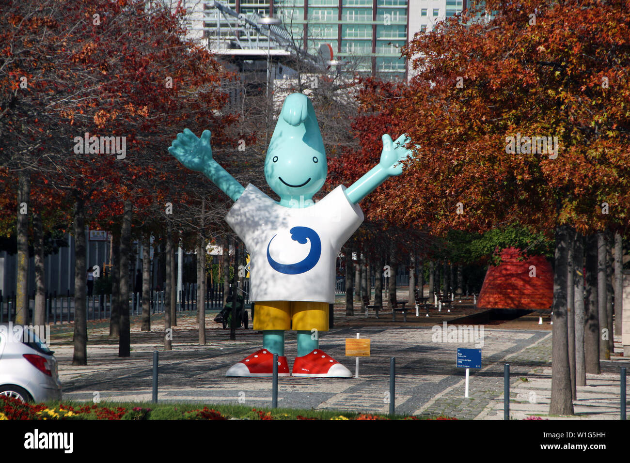 Expo 98 mascot hi-res stock photography and images - Alamy