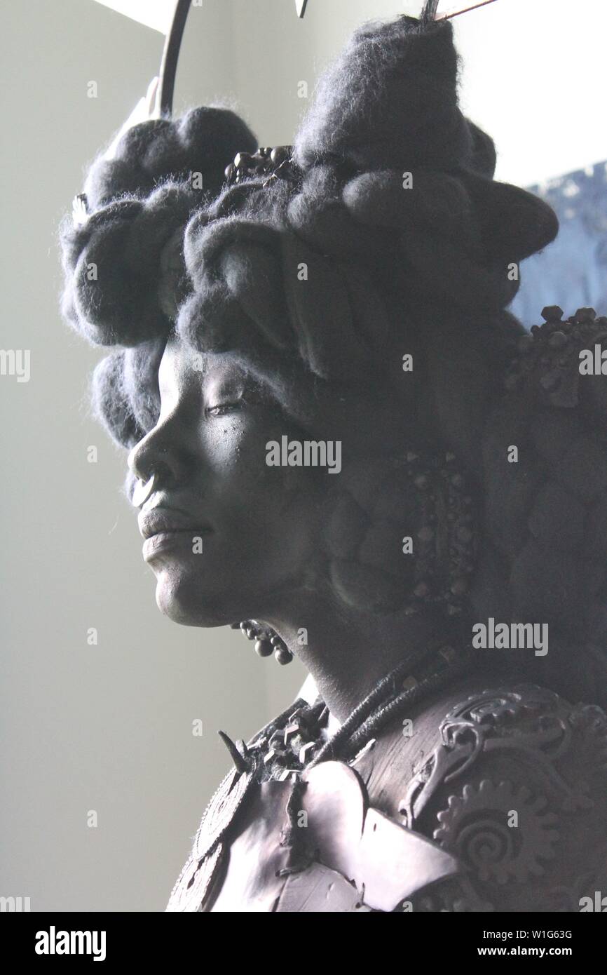 African american female figure hi-res stock photography and images - Alamy