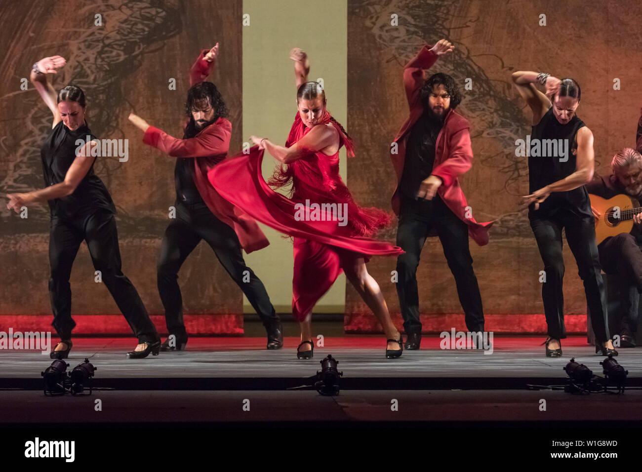 Romani dancer hi-res stock photography and images - Alamy