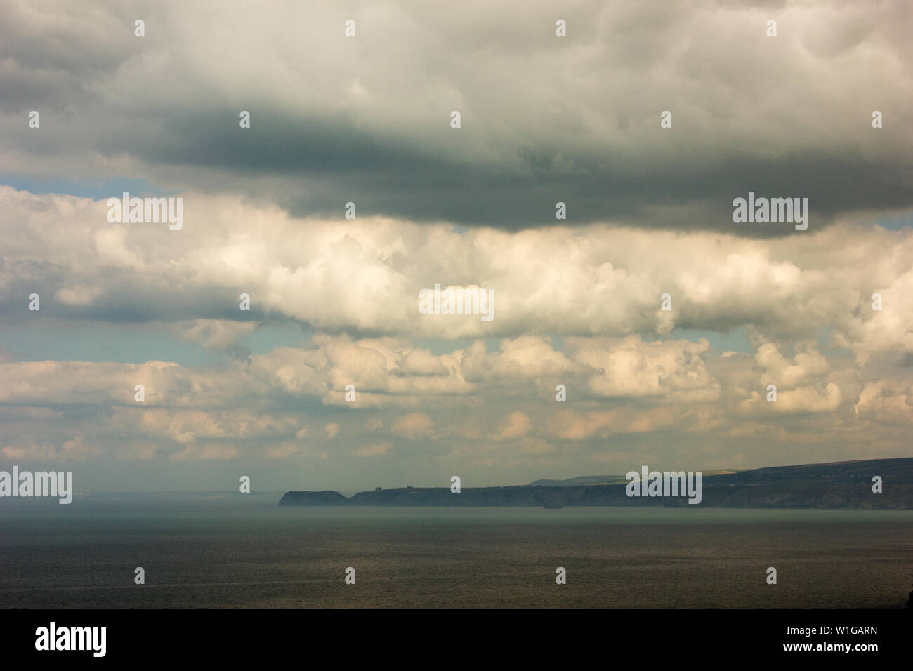 Daylight landscape hi-res stock photography and images - Alamy