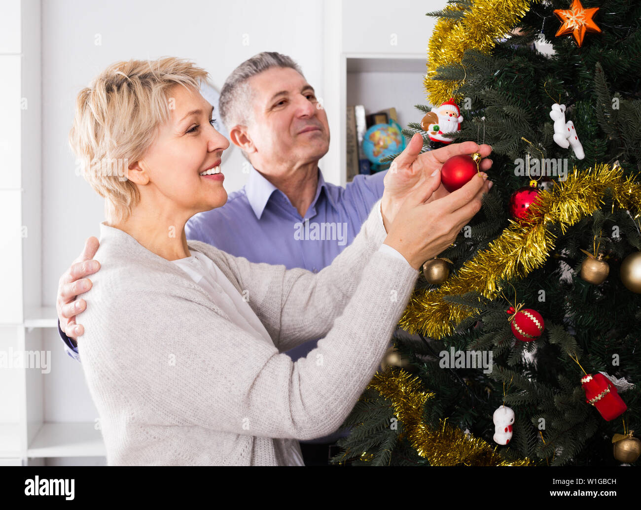 50 year old woman and 52 year old man hi-res stock photography and ...