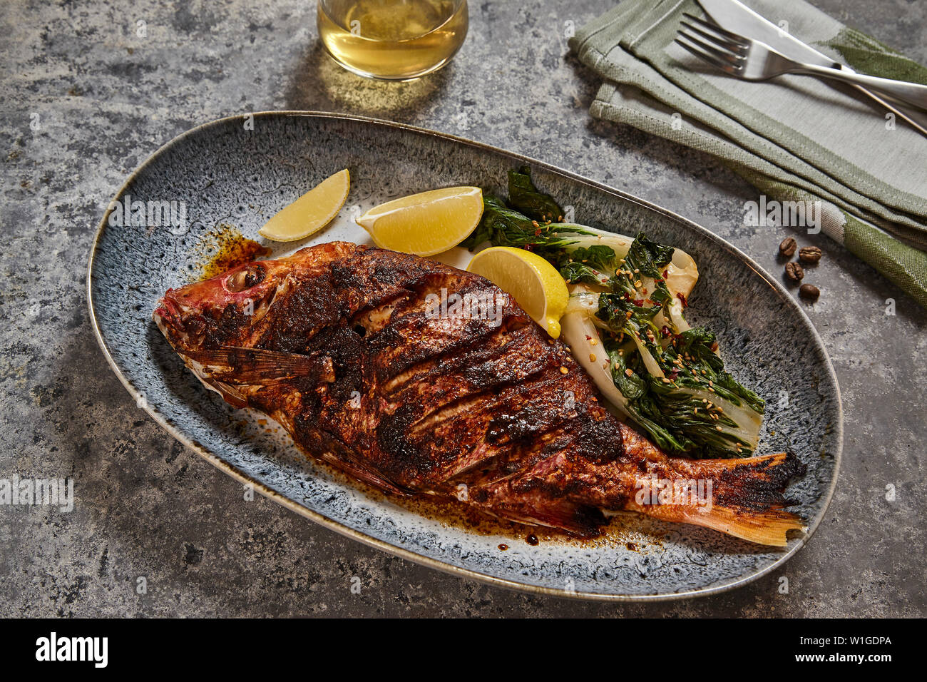 Asian red snapper hi-res stock photography and images - Alamy