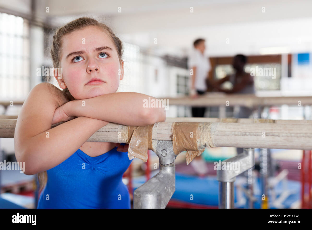 Teenage gymnast bars hi-res stock photography and images - Alamy