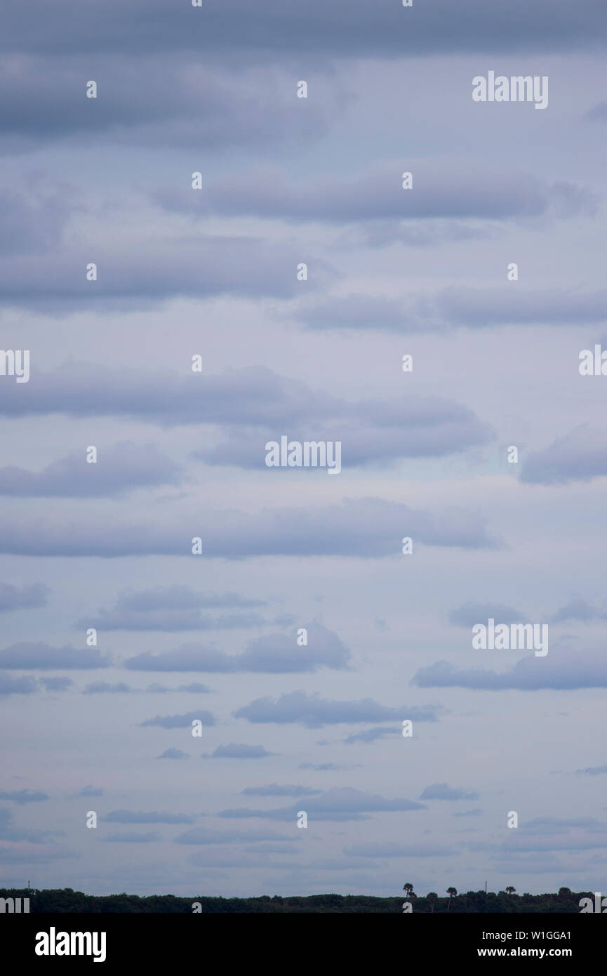 Subtle soft clouds hi-res stock photography and images - Alamy