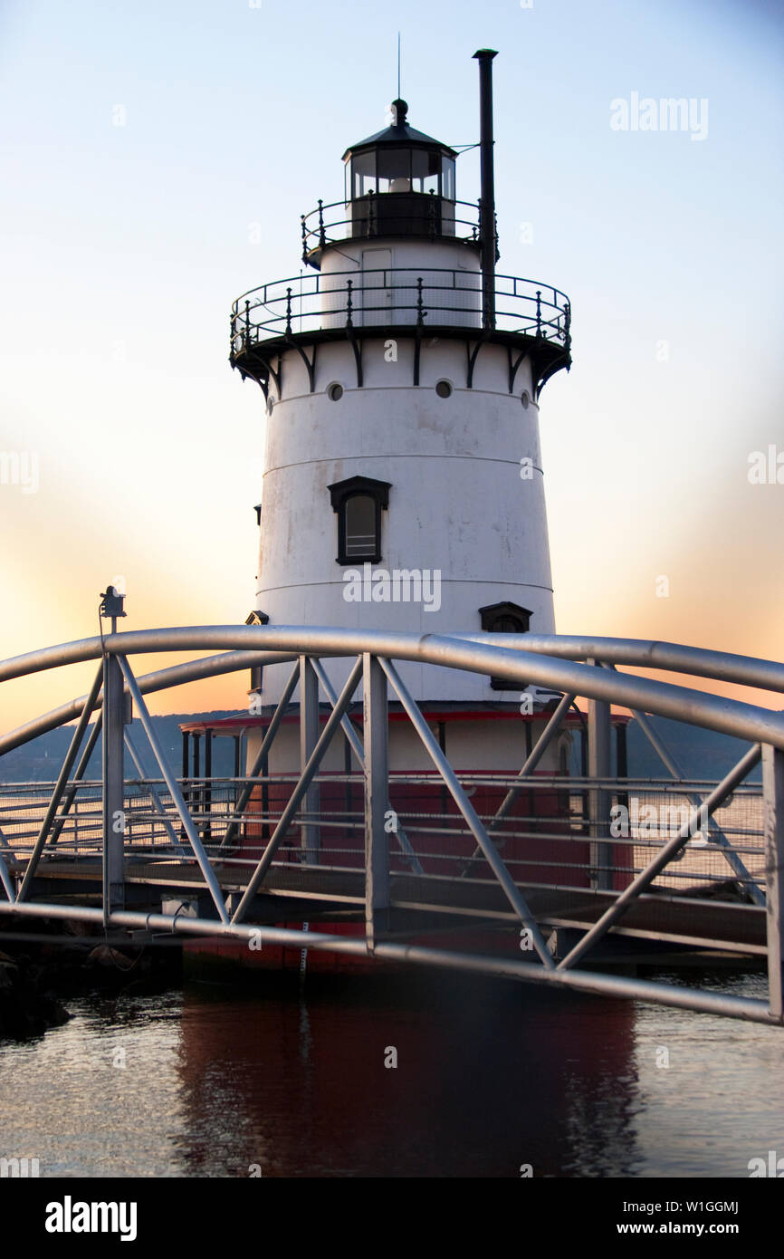 Hudson bay coastline hi-res stock photography and images - Alamy