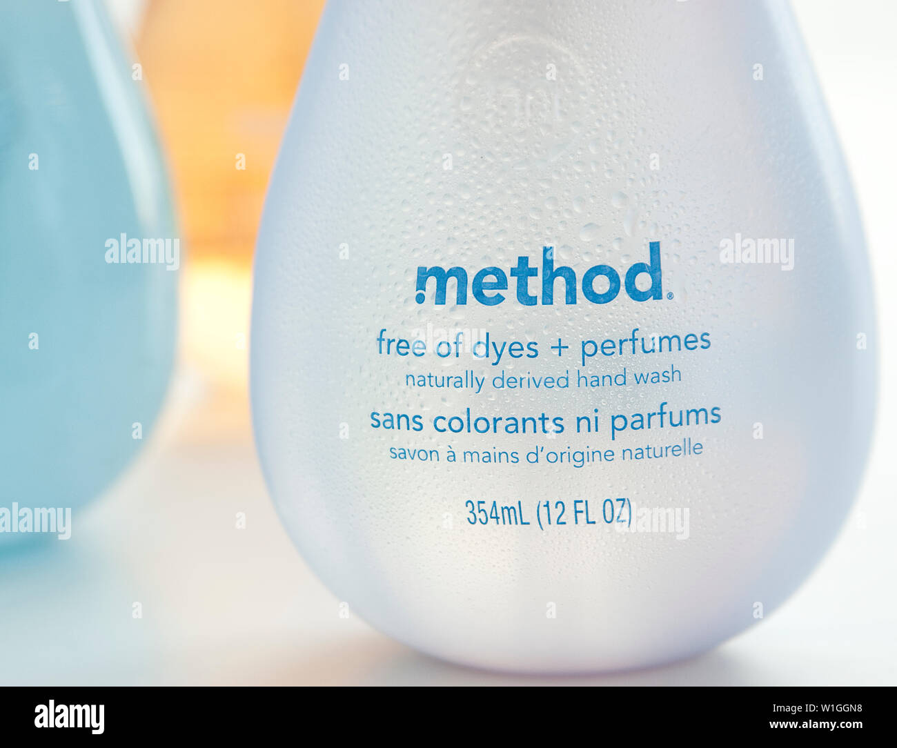 Hand wash liquid soap hi-res stock photography and images - Alamy