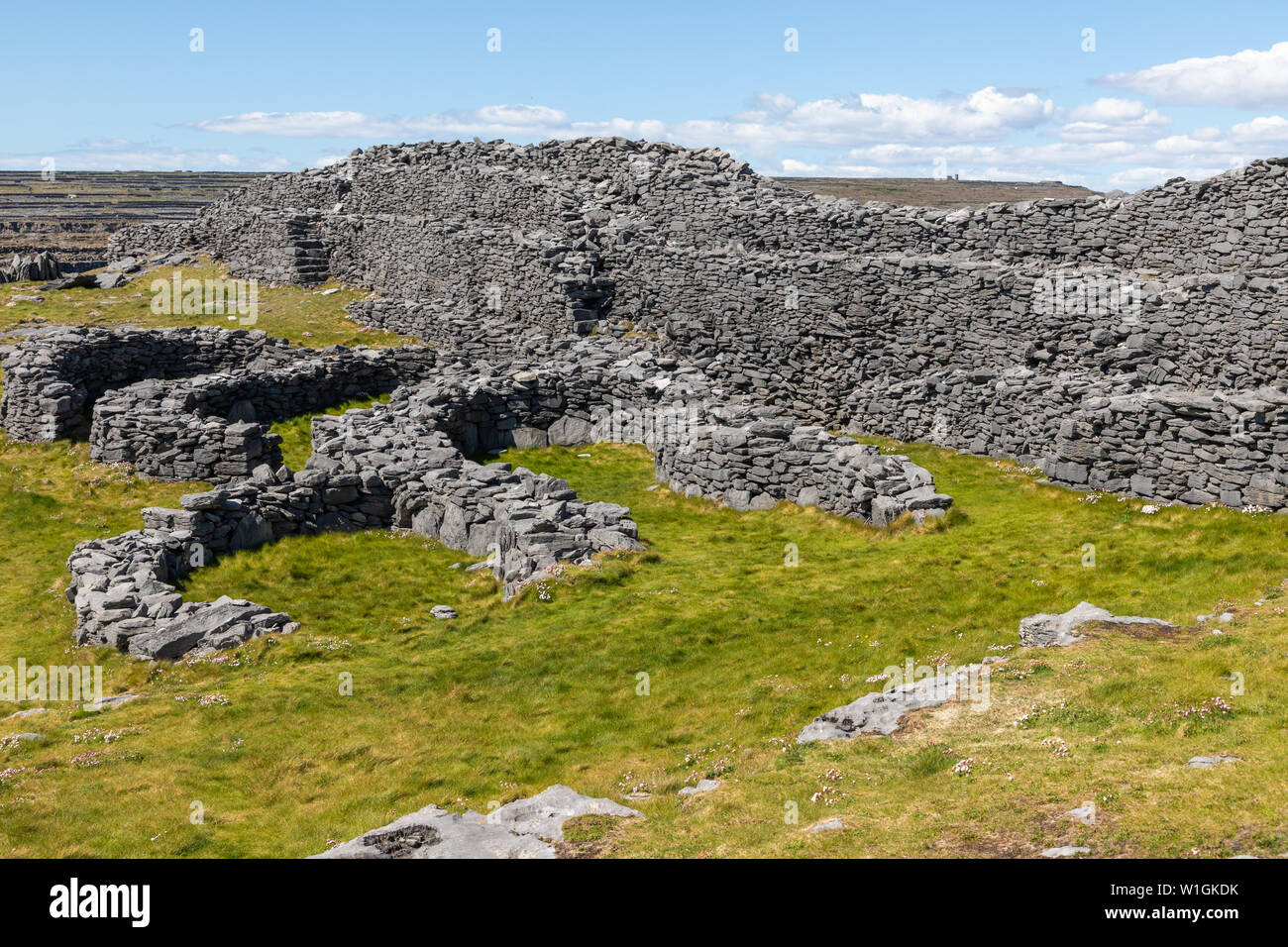 Inishmore black fort hi-res stock photography and images - Alamy