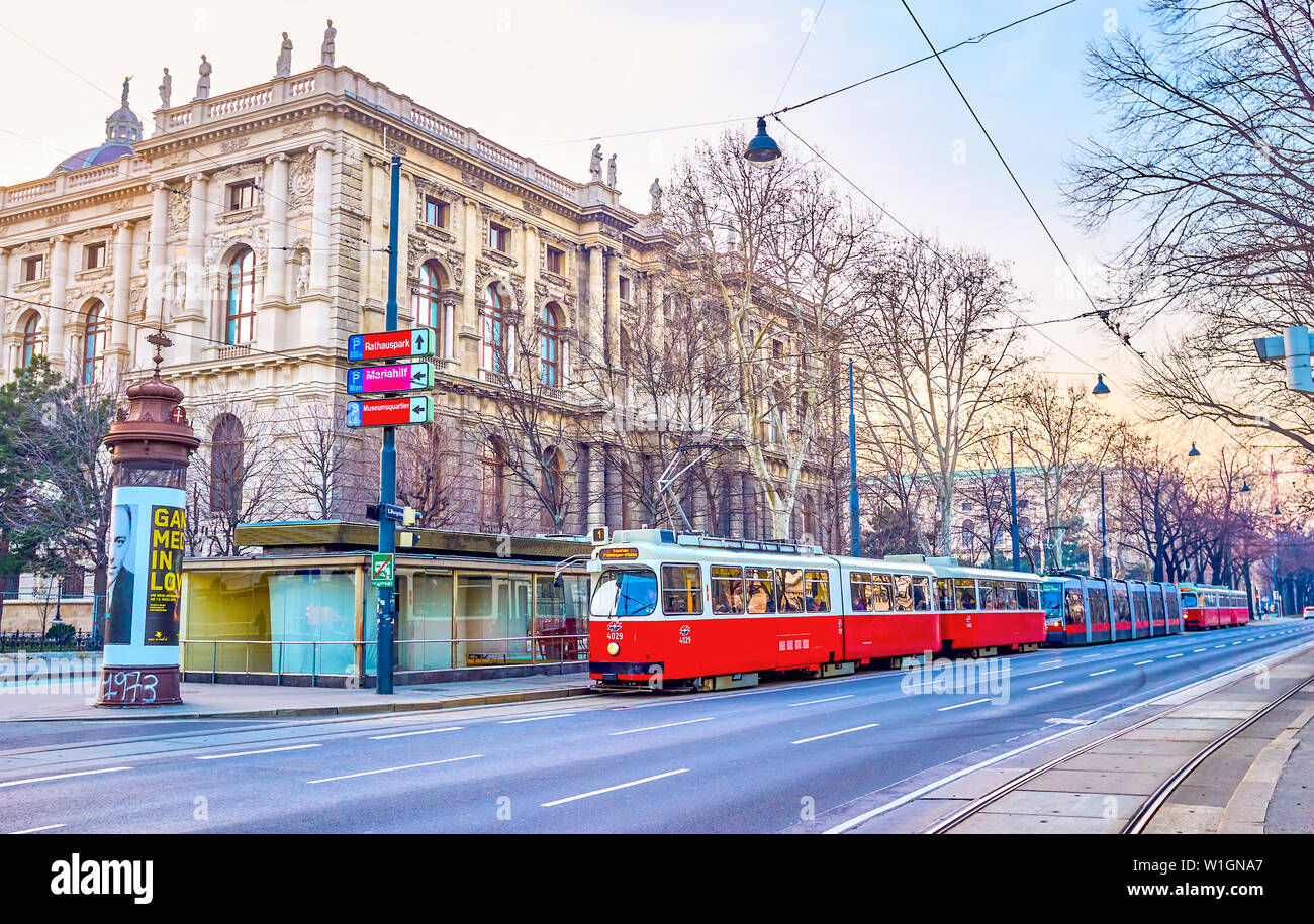 Tram on ringstrasse hi-res stock photography and images - Alamy