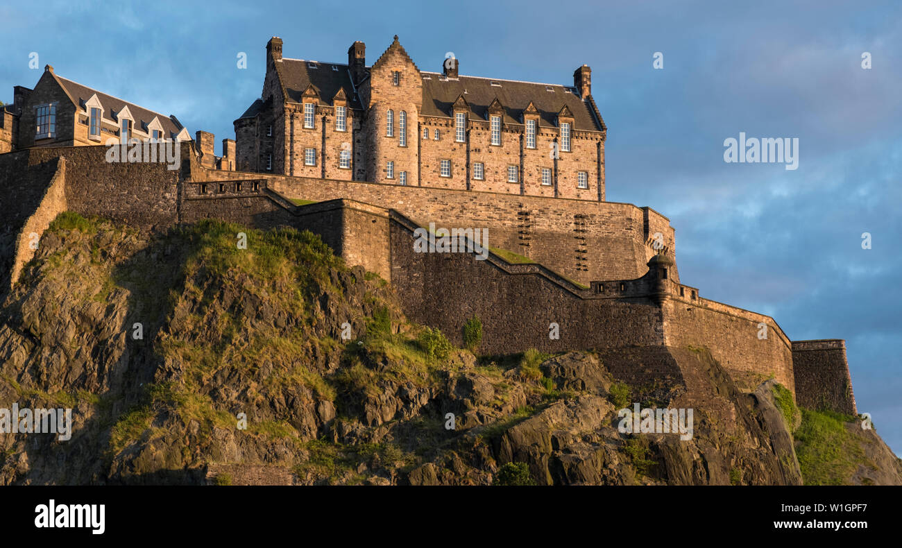 Garrison of edinburgh castle hi-res stock photography and images - Alamy