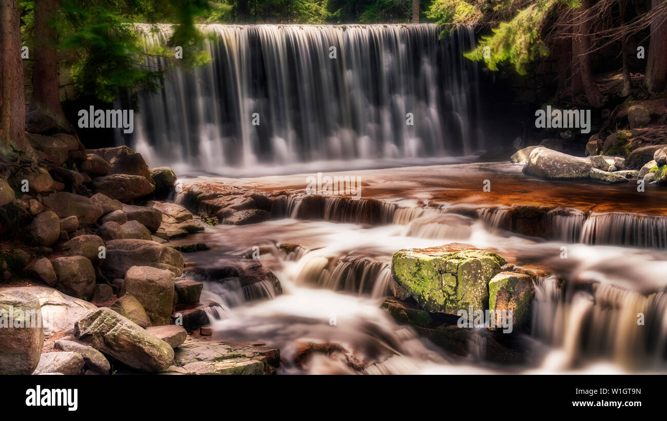Amazing scenery powerful waterfall hi-res stock photography and images ...