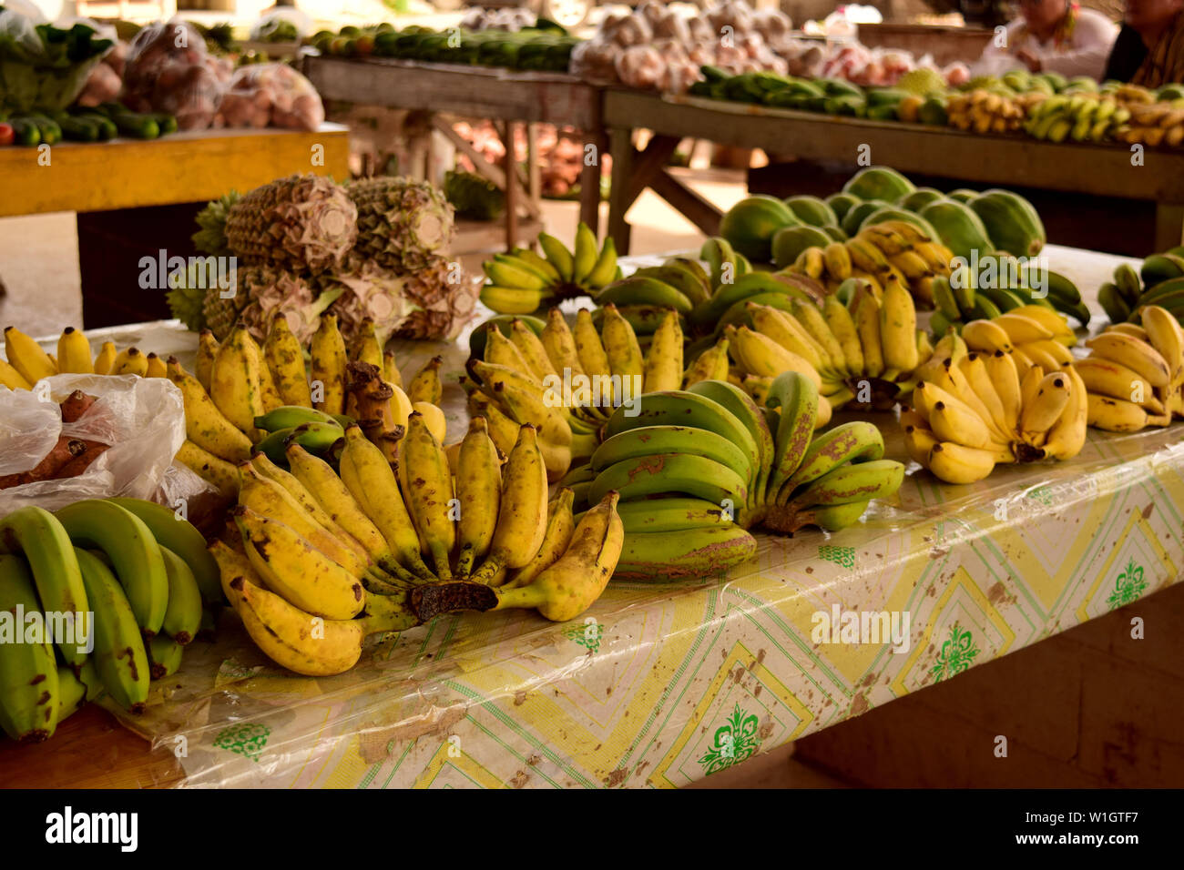 Fruit and vegetable market in Tonga Stock Photo - Alamy