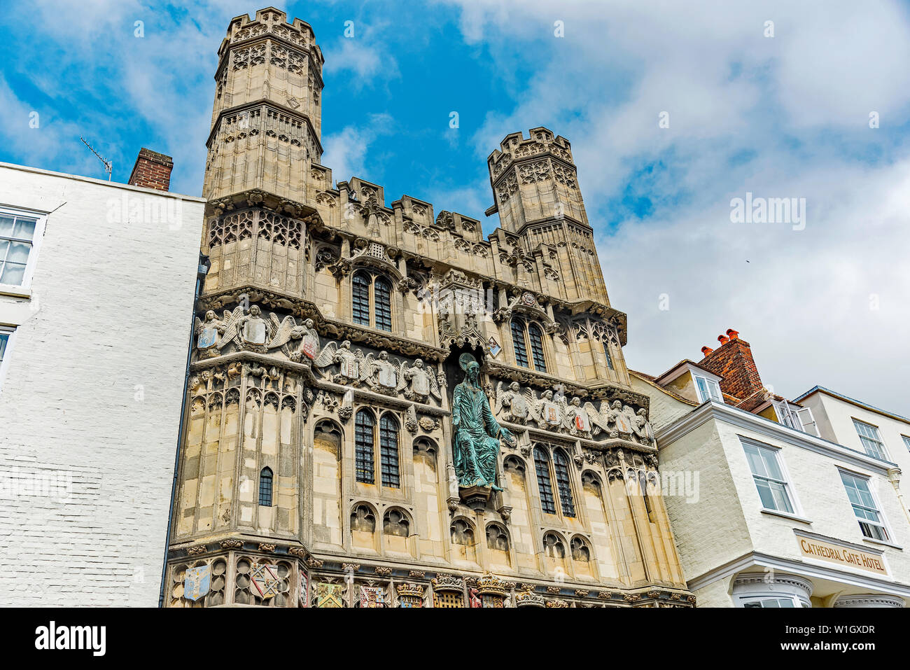 Canterbury cathedral christchurch gate entrance hi-res stock ...
