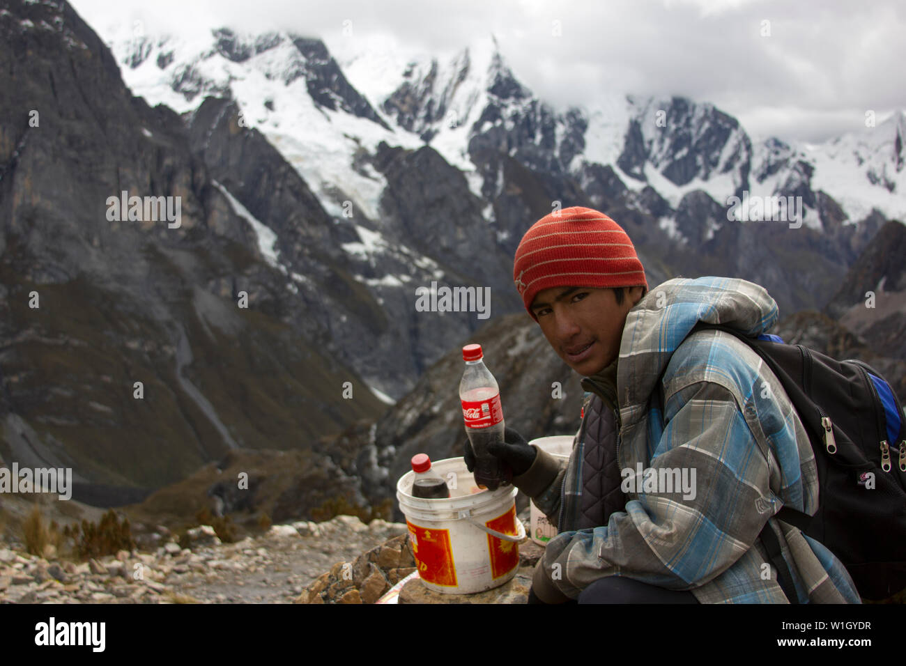 snow mountain hike people adventure Stock Photo - Alamy