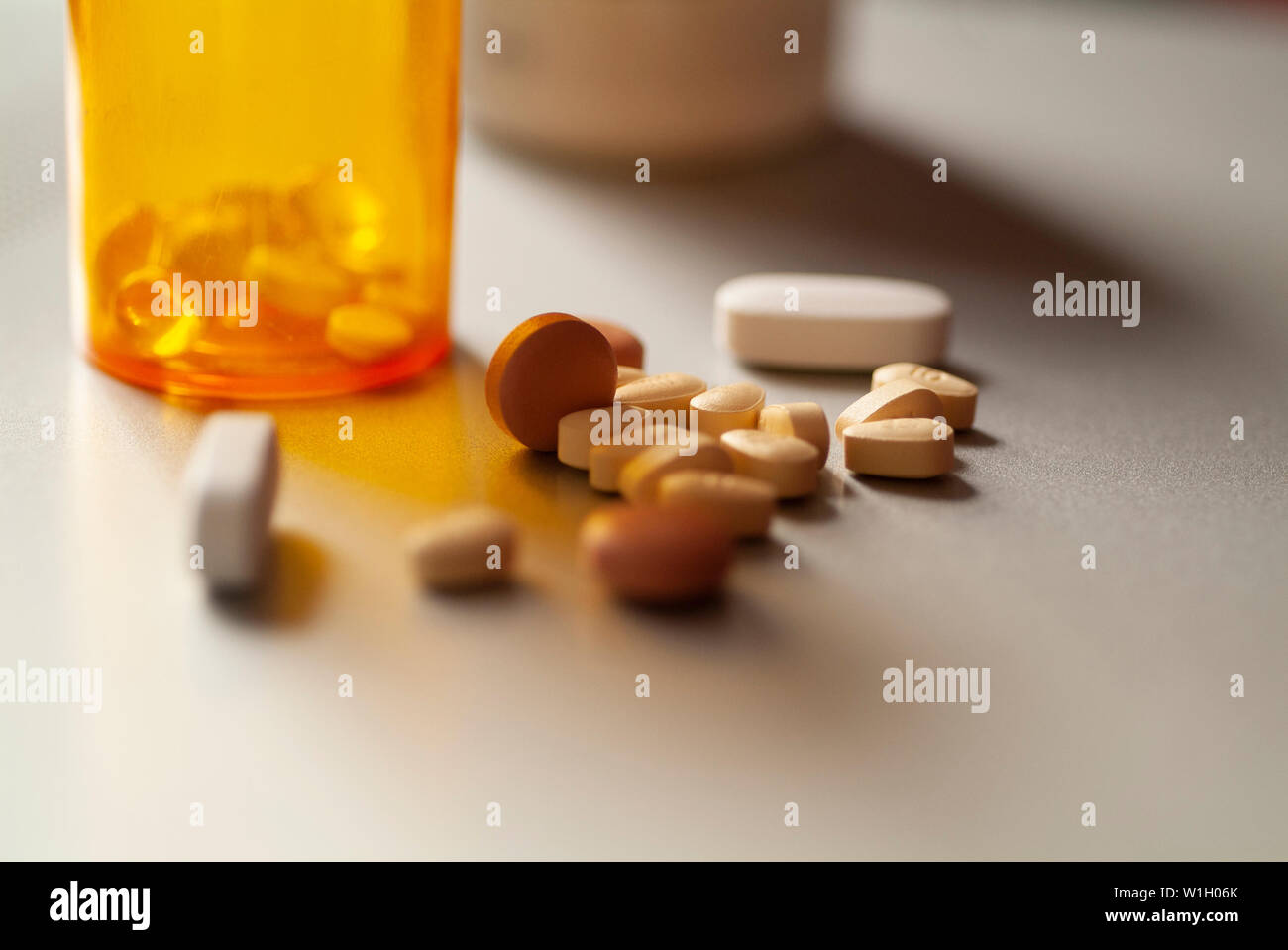 Opioid trafficking hi-res stock photography and images - Alamy