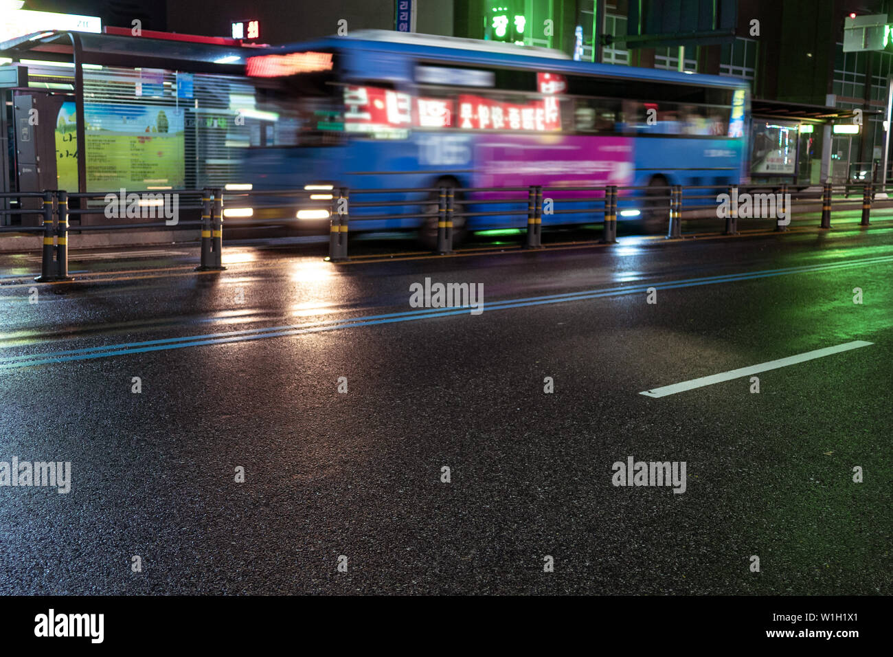 Public bus seoul south korea hi-res stock photography and images - Alamy