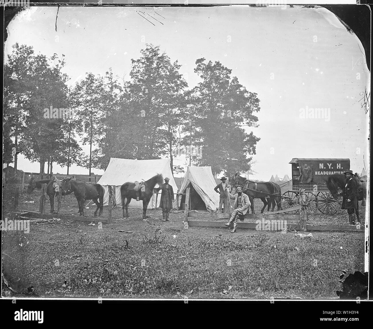 Headquarters n y Black and White Stock Photos & Images - Alamy