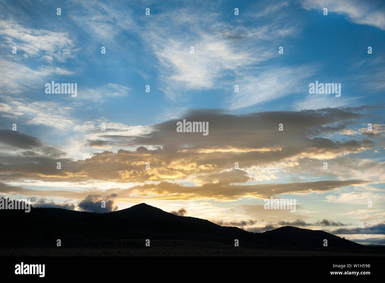 Sky boiling billowing clouds hi-res stock photography and images - Alamy