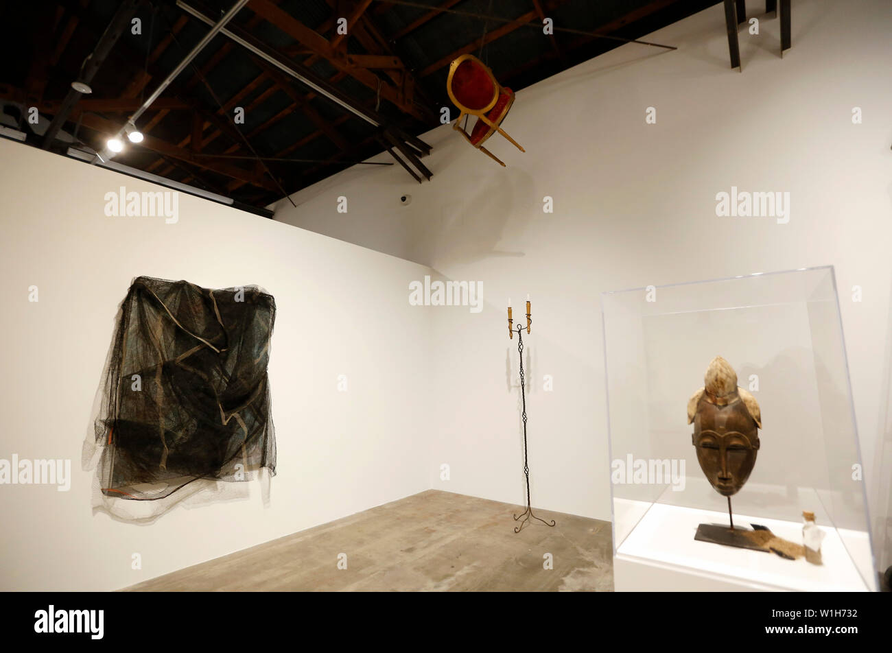David hammons artist hi-res stock photography and images - Alamy
