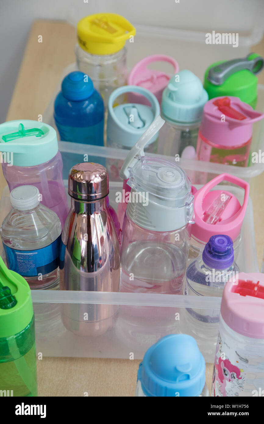 Disposable bottles hi-res stock photography and images - Alamy