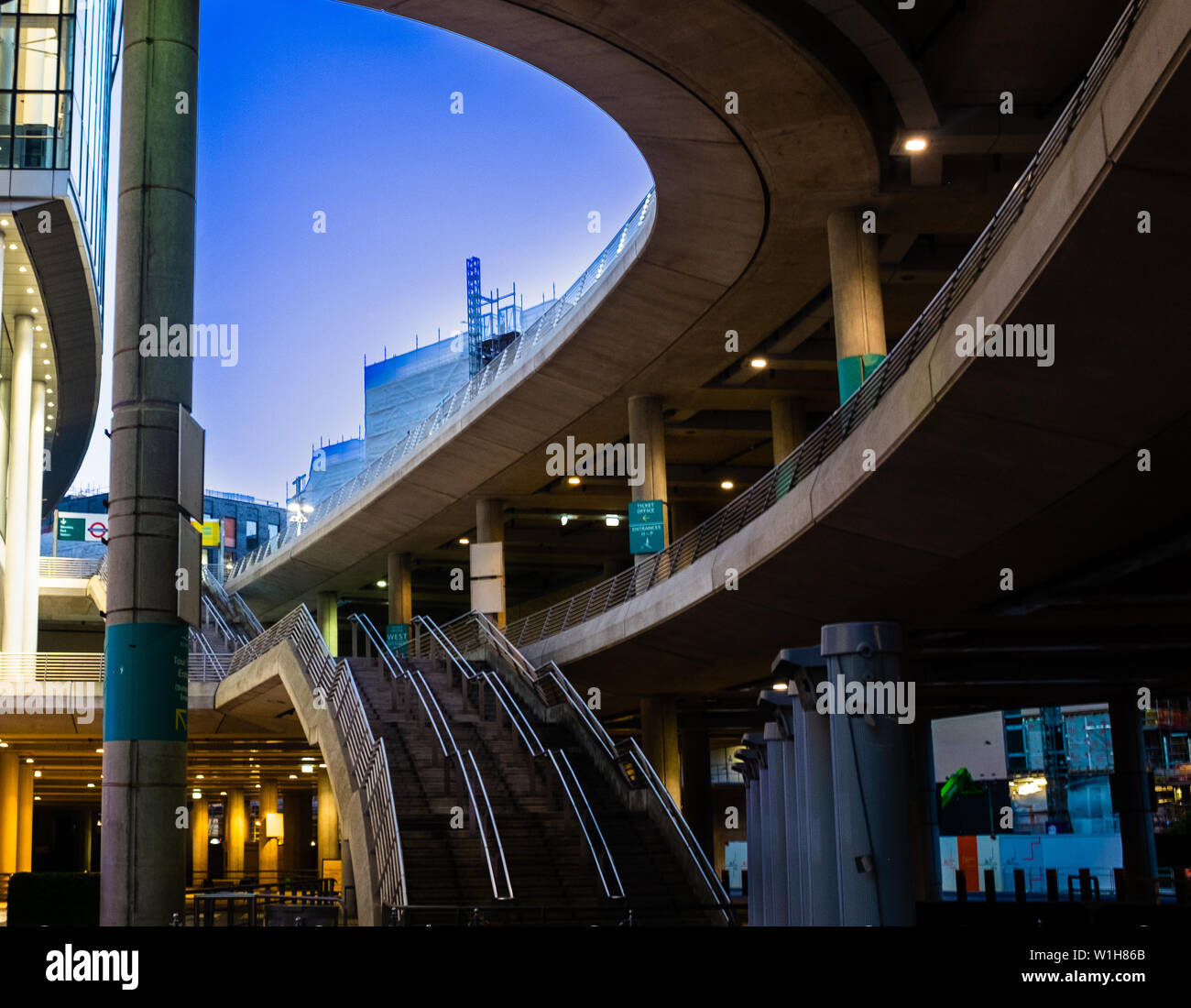 North wembley tube hi-res stock photography and images - Alamy