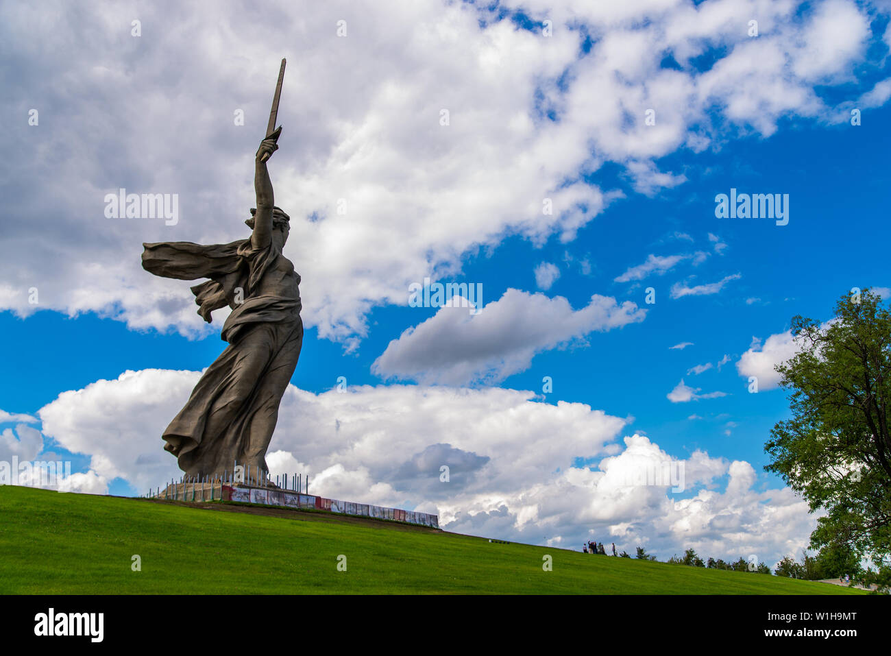 VOLGOGRAD, RUSSIA - 26 MAY 2019: Motherland Calls monument in Volgograd ...