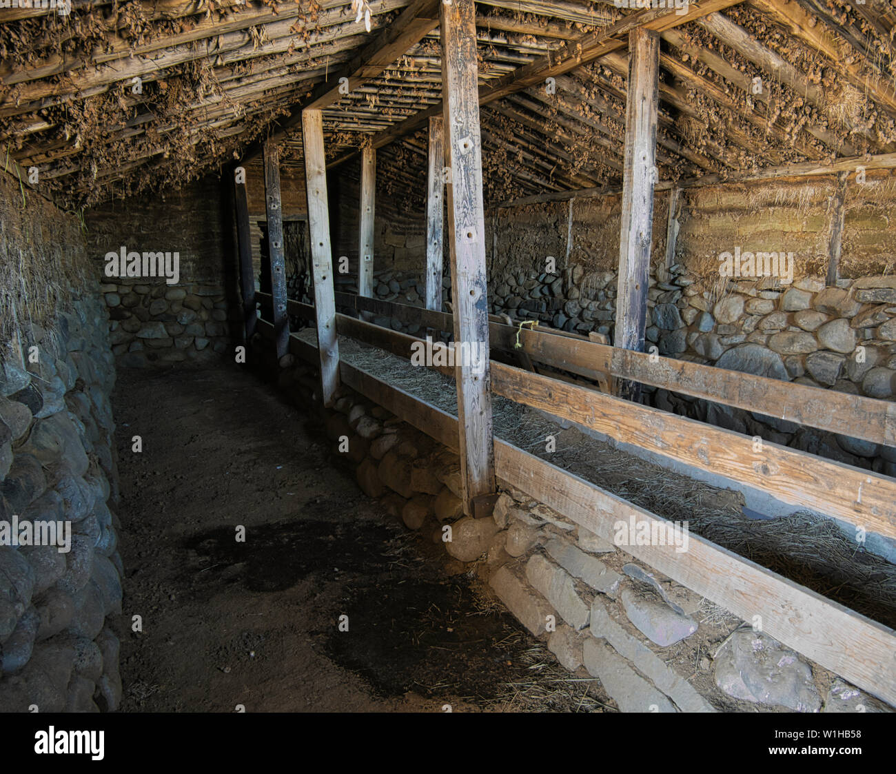 Peat house hi-res stock photography and images - Alamy