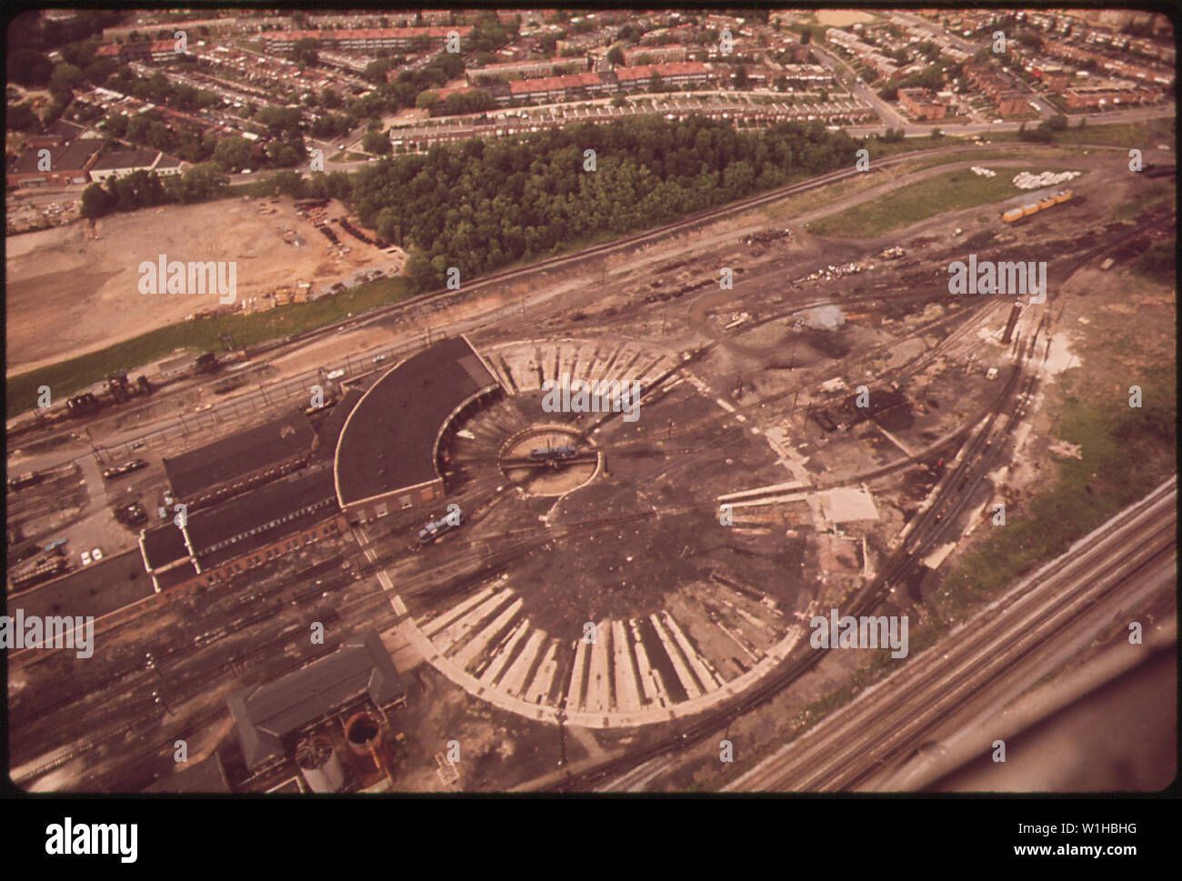 ONLY ONE-FOURTH OF RAILROAD ROUNDHOUSE REMAINS Stock Photo - Alamy