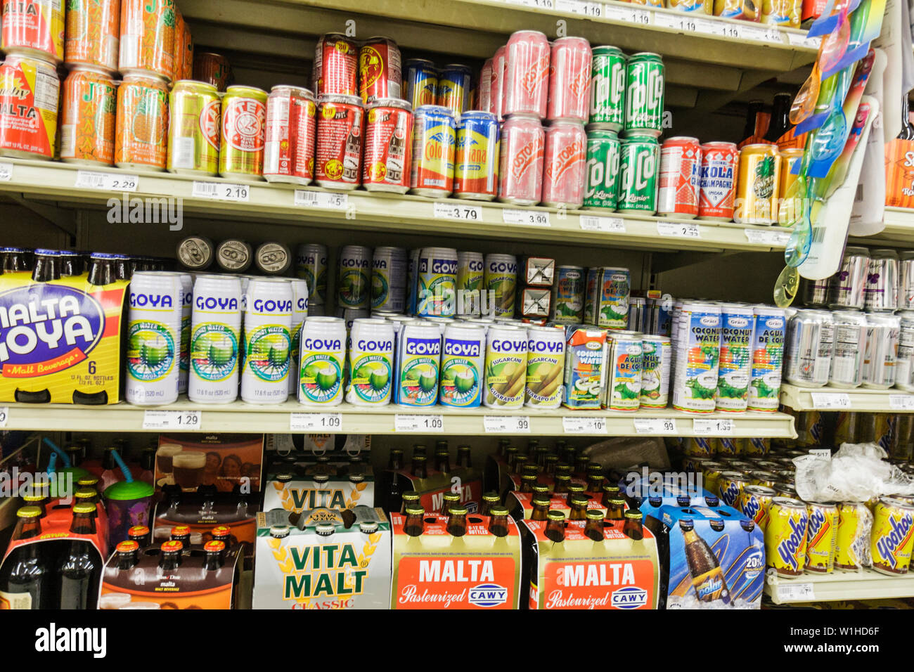 Soft drink drinks beverage retail products hi-res stock photography and ...