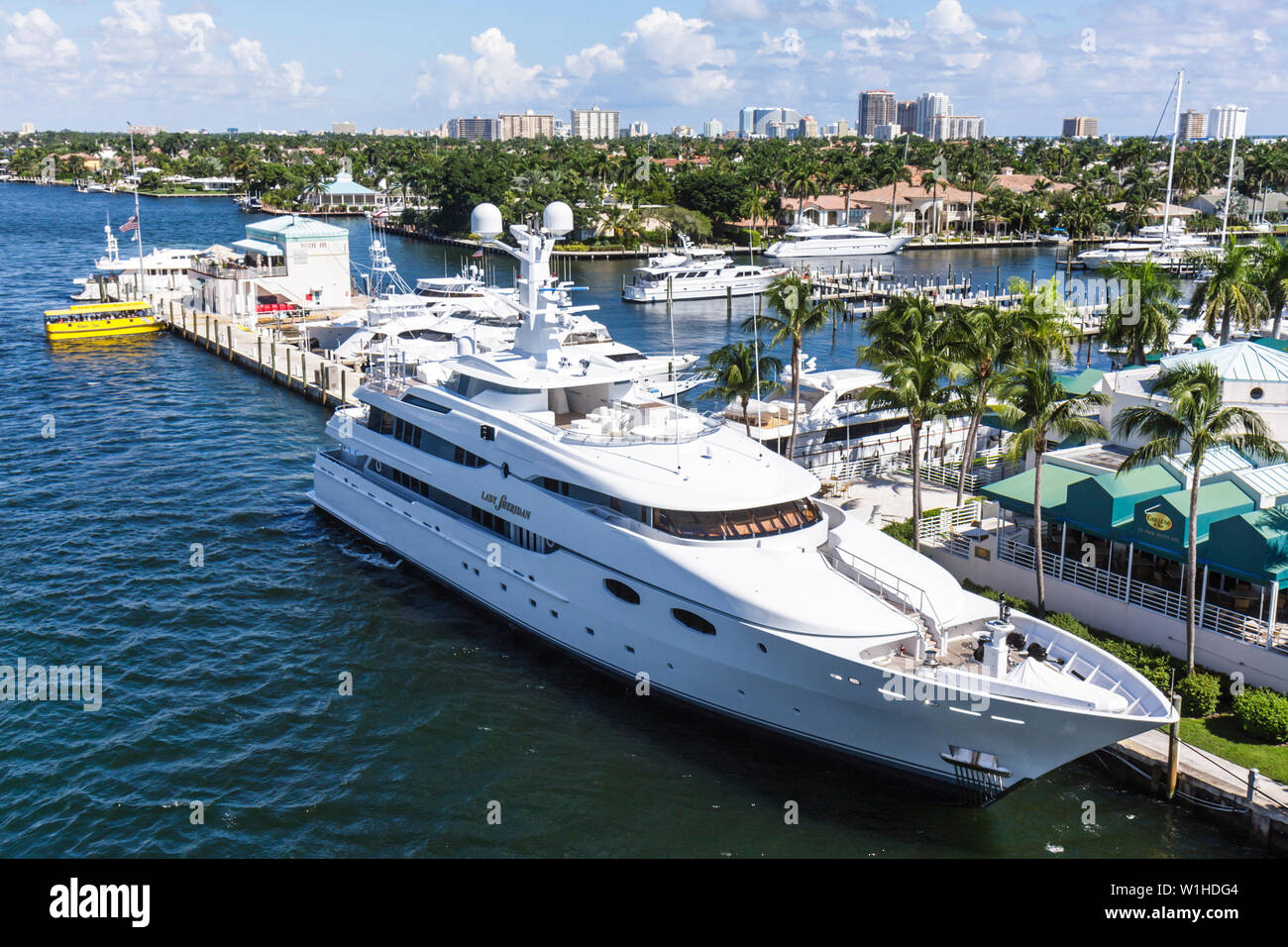 Mega yacht view hi-res stock photography and images - Alamy