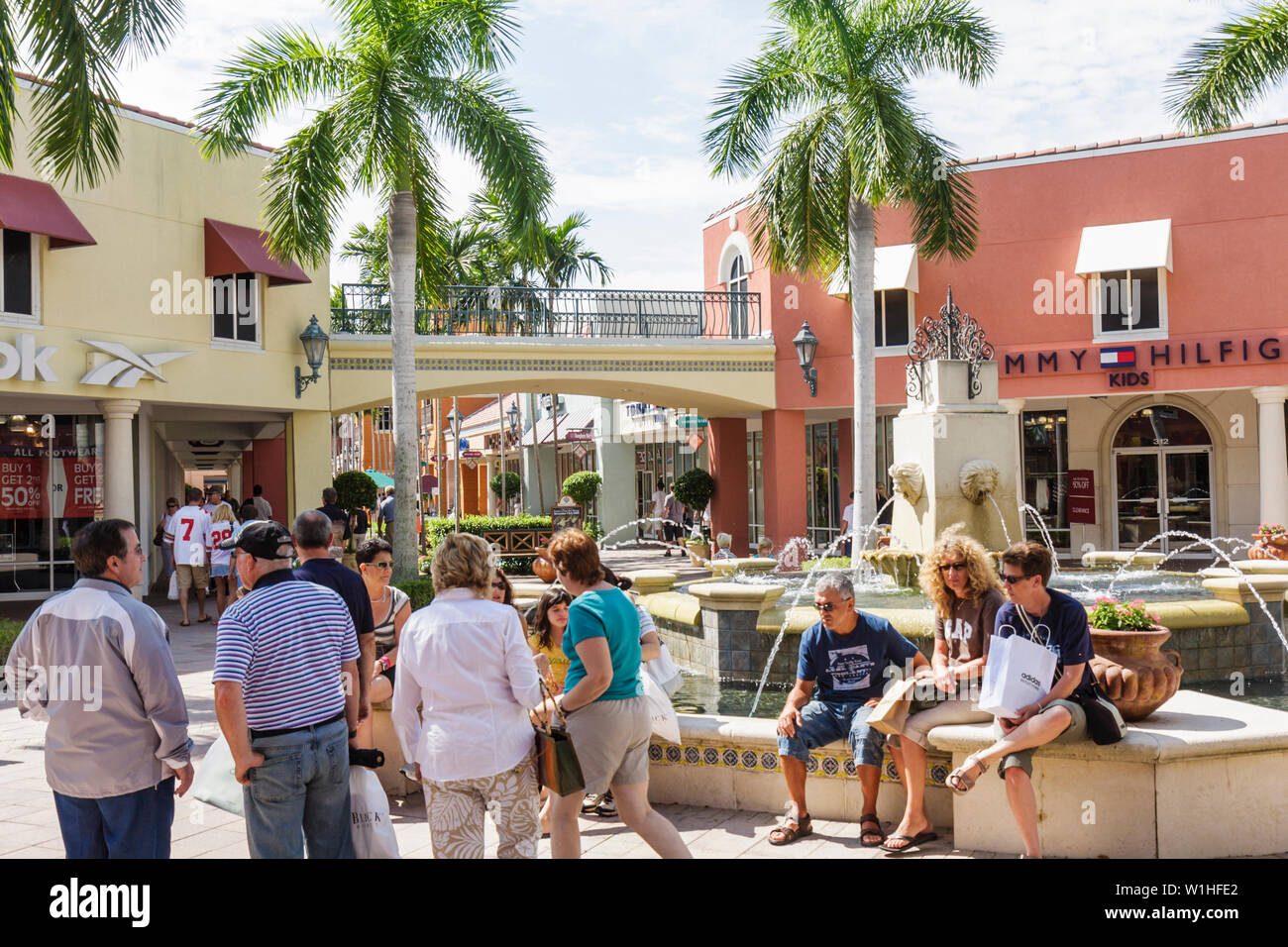 Taking a break from shopping hi-res stock photography and images - Alamy