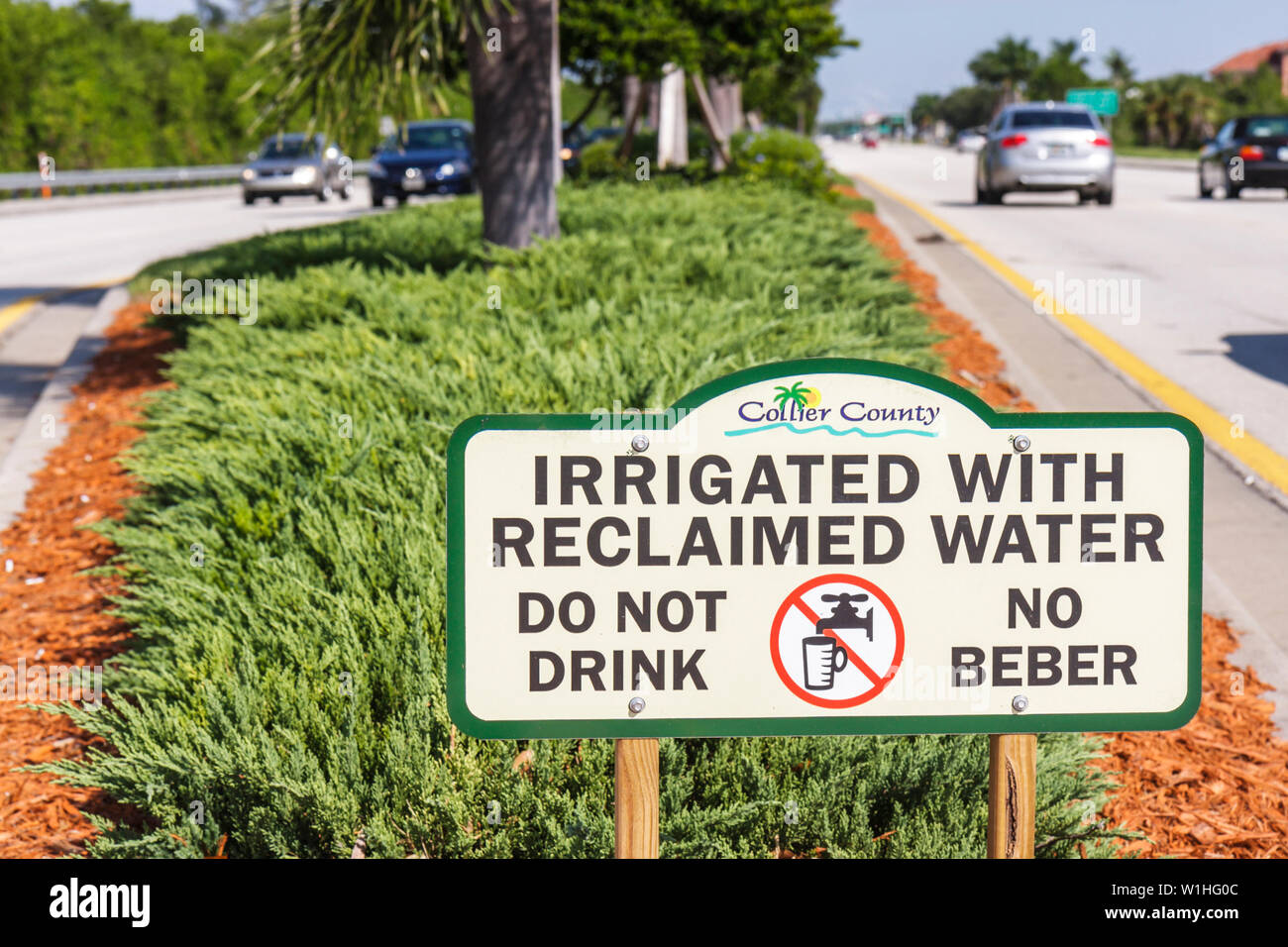 Car trail hi-res stock photography and images - Alamy