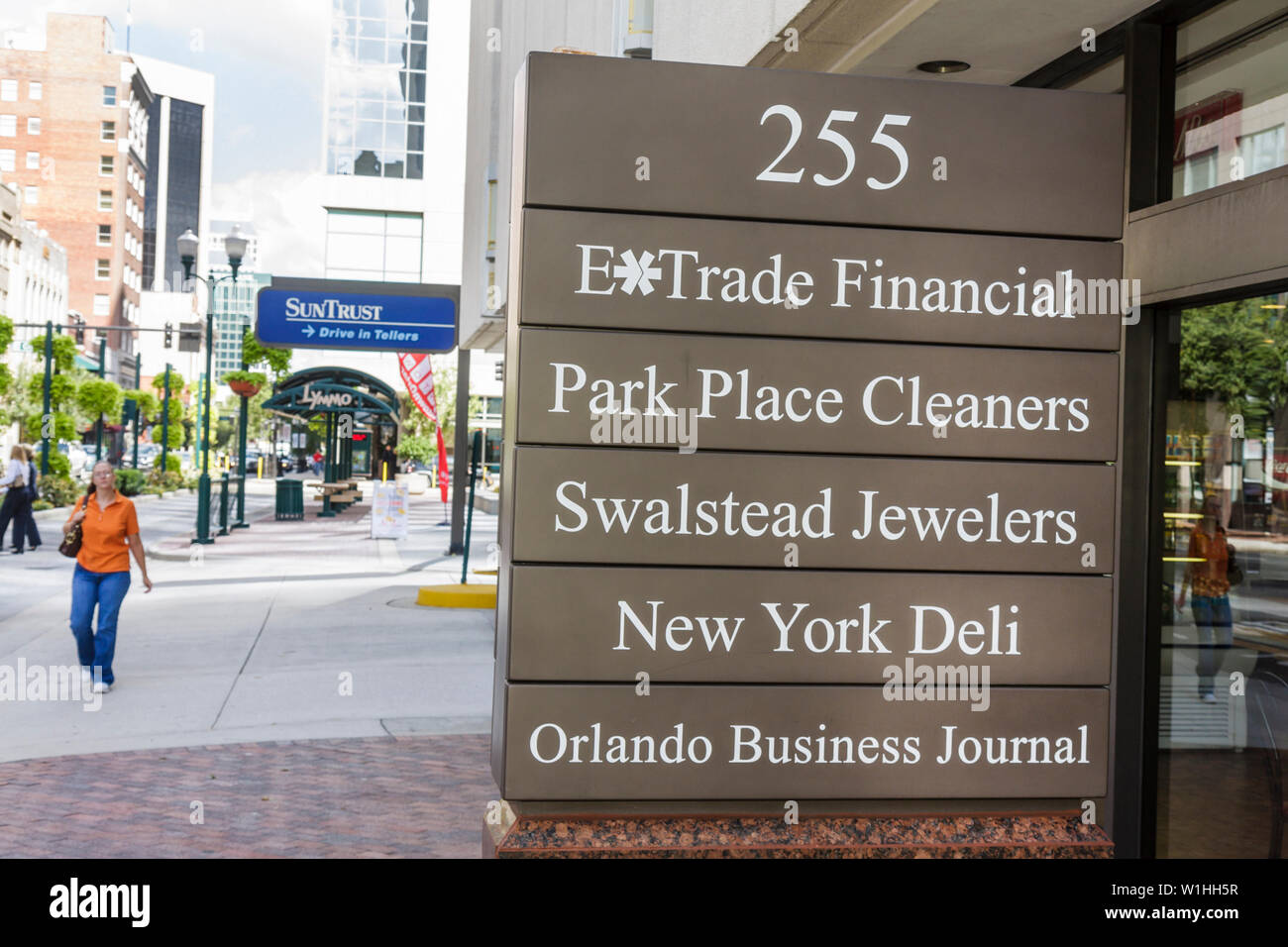 255 south orange avenue hi-res stock photography and images - Alamy