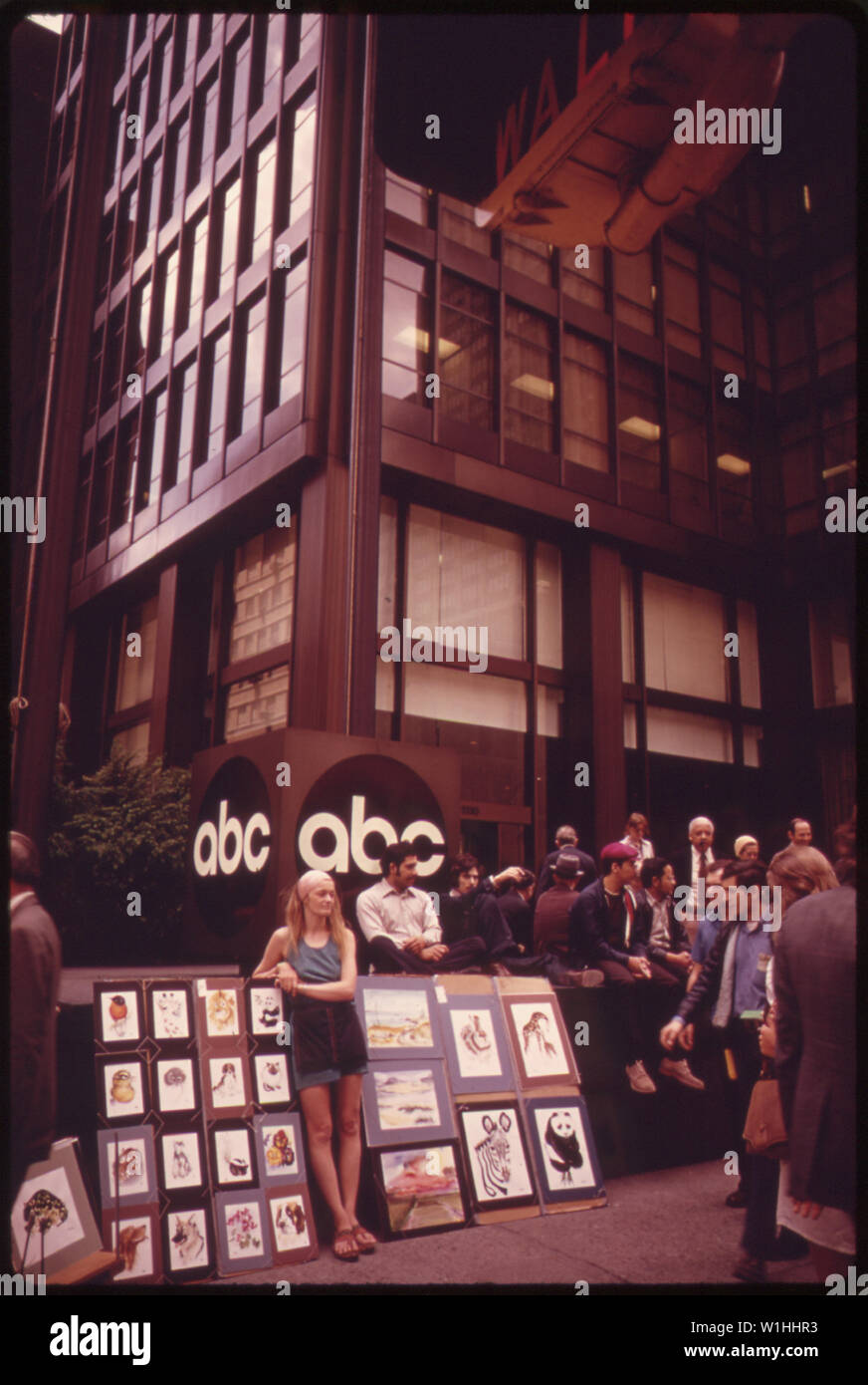 American broadcasting company building hi-res stock photography and ...