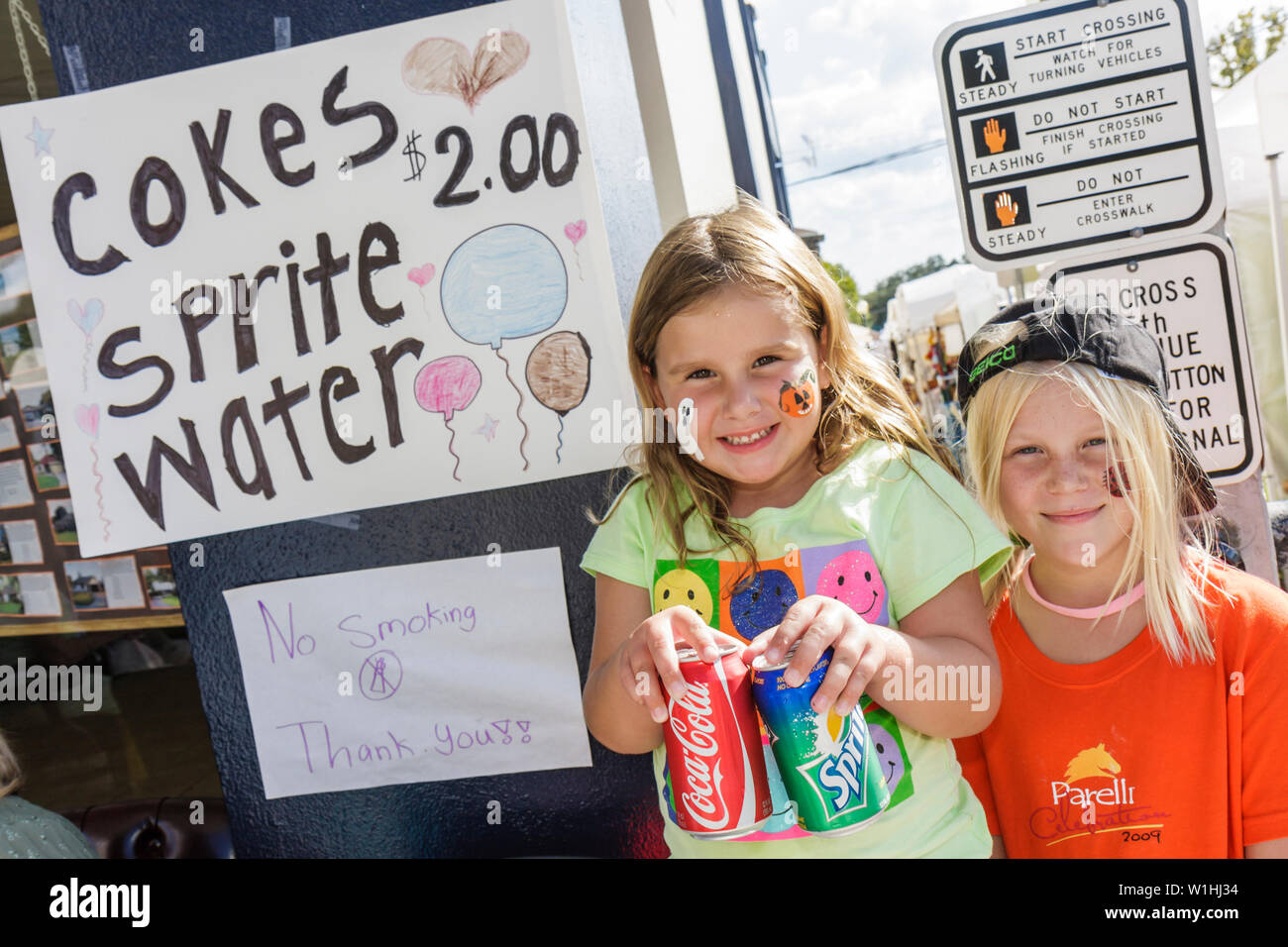 Cultural festival children craft hi-res stock photography and images ...