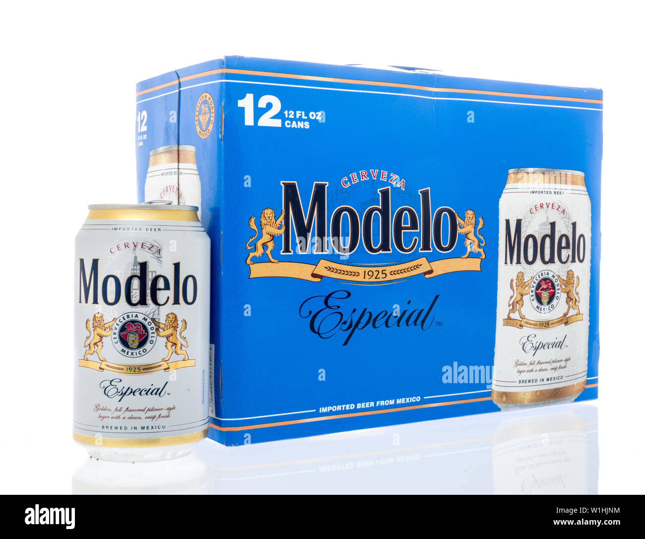 Modelo especial hi-res stock photography and images - Alamy