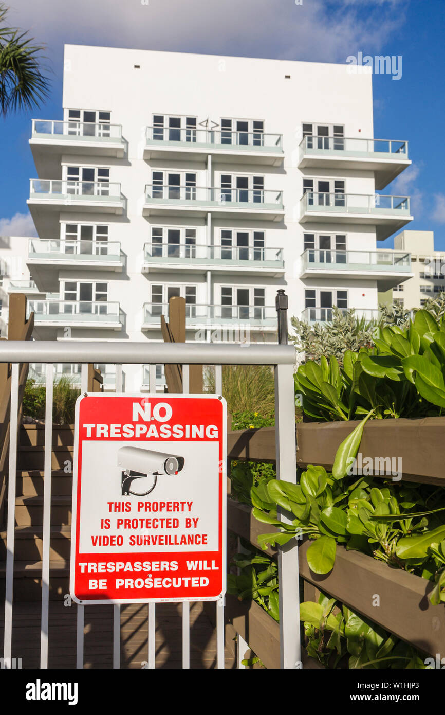 Security architecture hi-res stock photography and images - Alamy