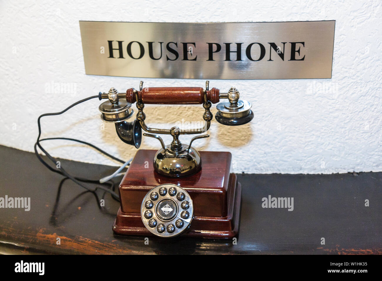 Hotel lobby phones hi-res stock photography and images - Alamy