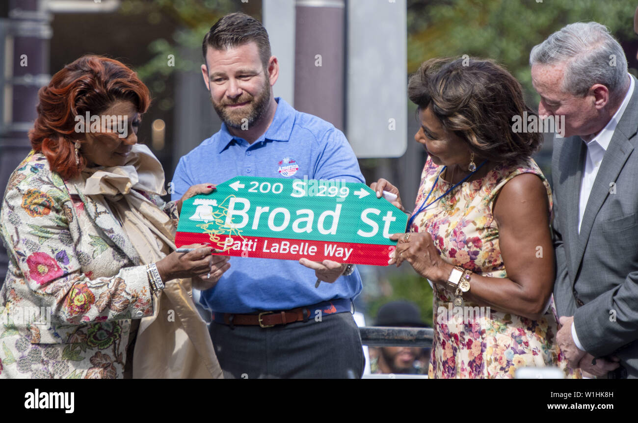 Wawa Sign High Resolution Stock Photography and Images - Alamy