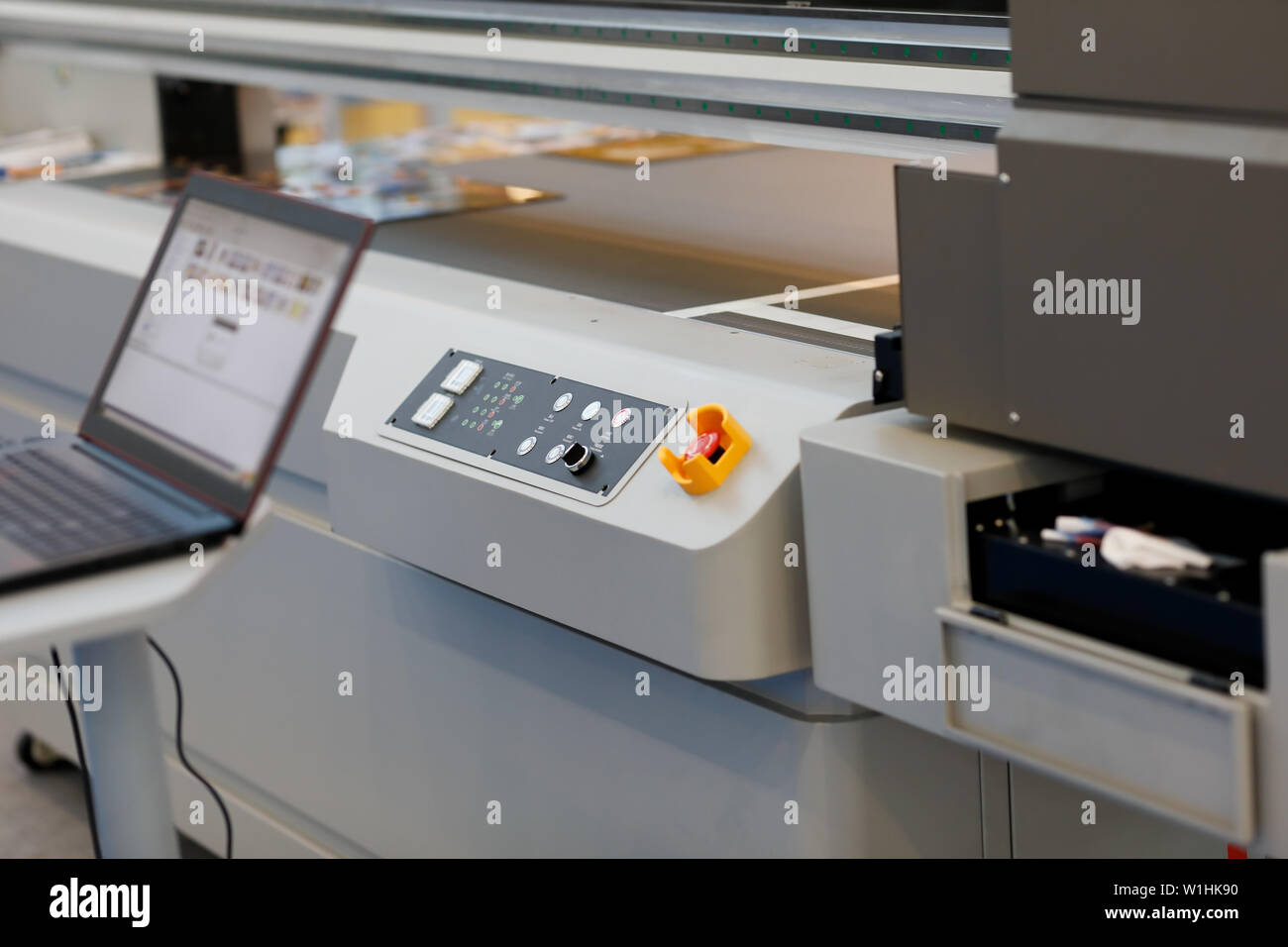 Large format printing hi-res stock photography and images - Alamy