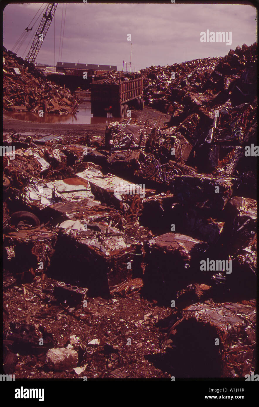 SCRAP METAL YARDS AT FIELDS POINT Stock Photo - Alamy